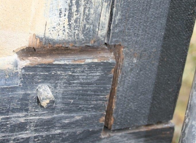 Timber Joint Sealing: How To Repair Cracks or Joints In Exterior Wood
